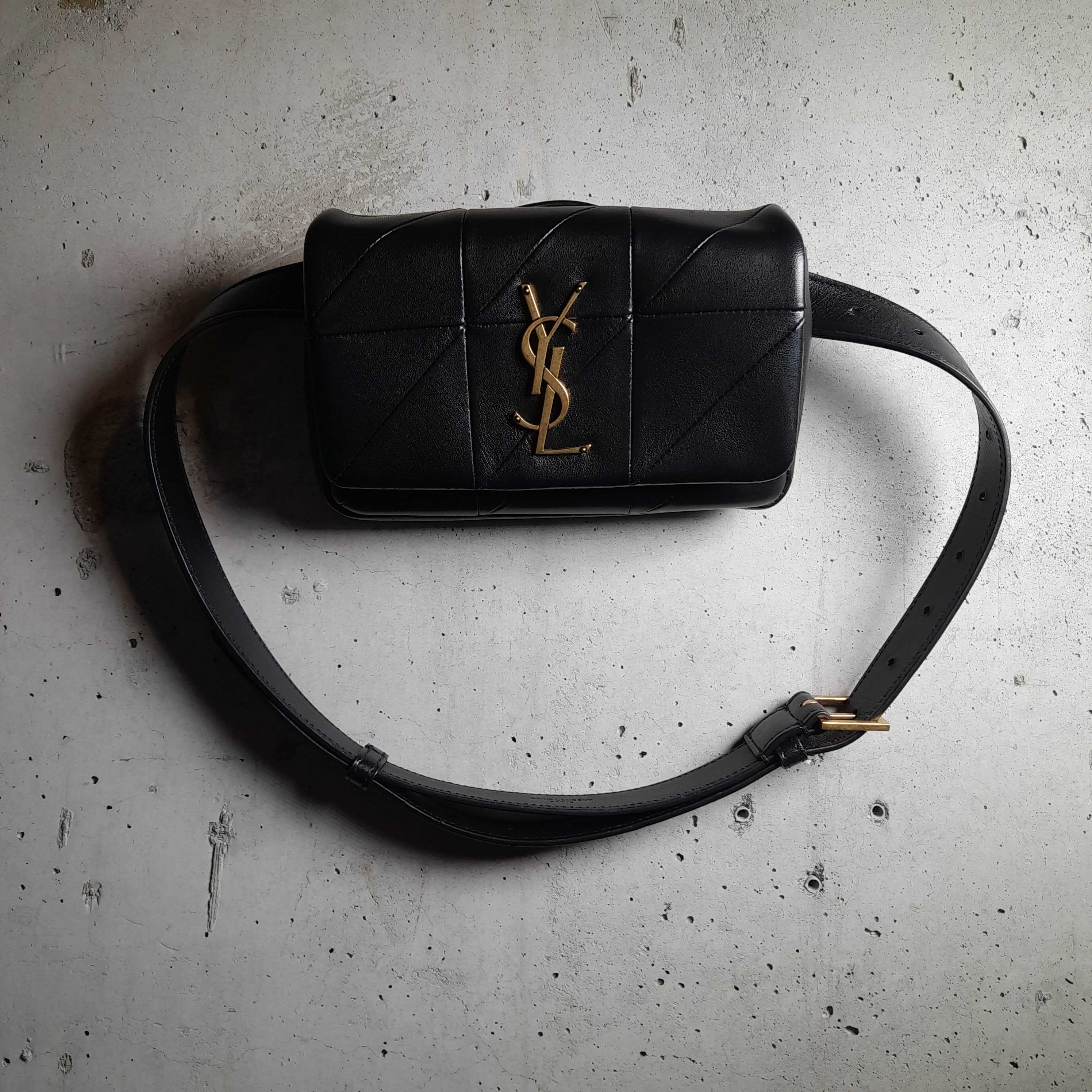 YSL Yves Saint Laurent Jamie Carre mittistaska - Attikk
