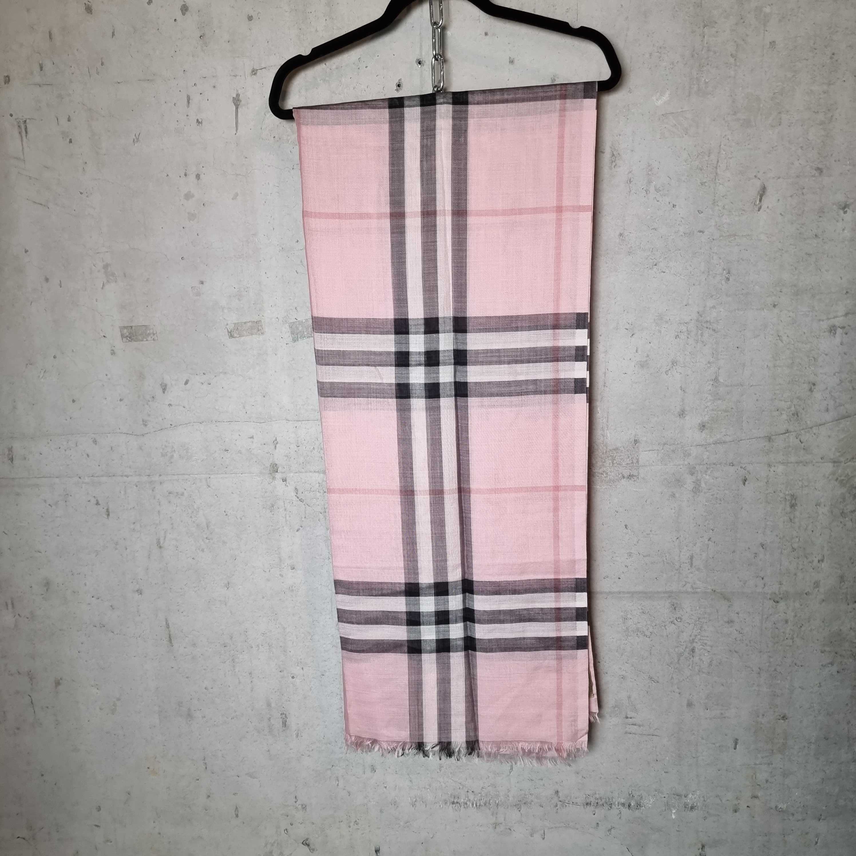 Burberry Check bleikur trefill - Attikk