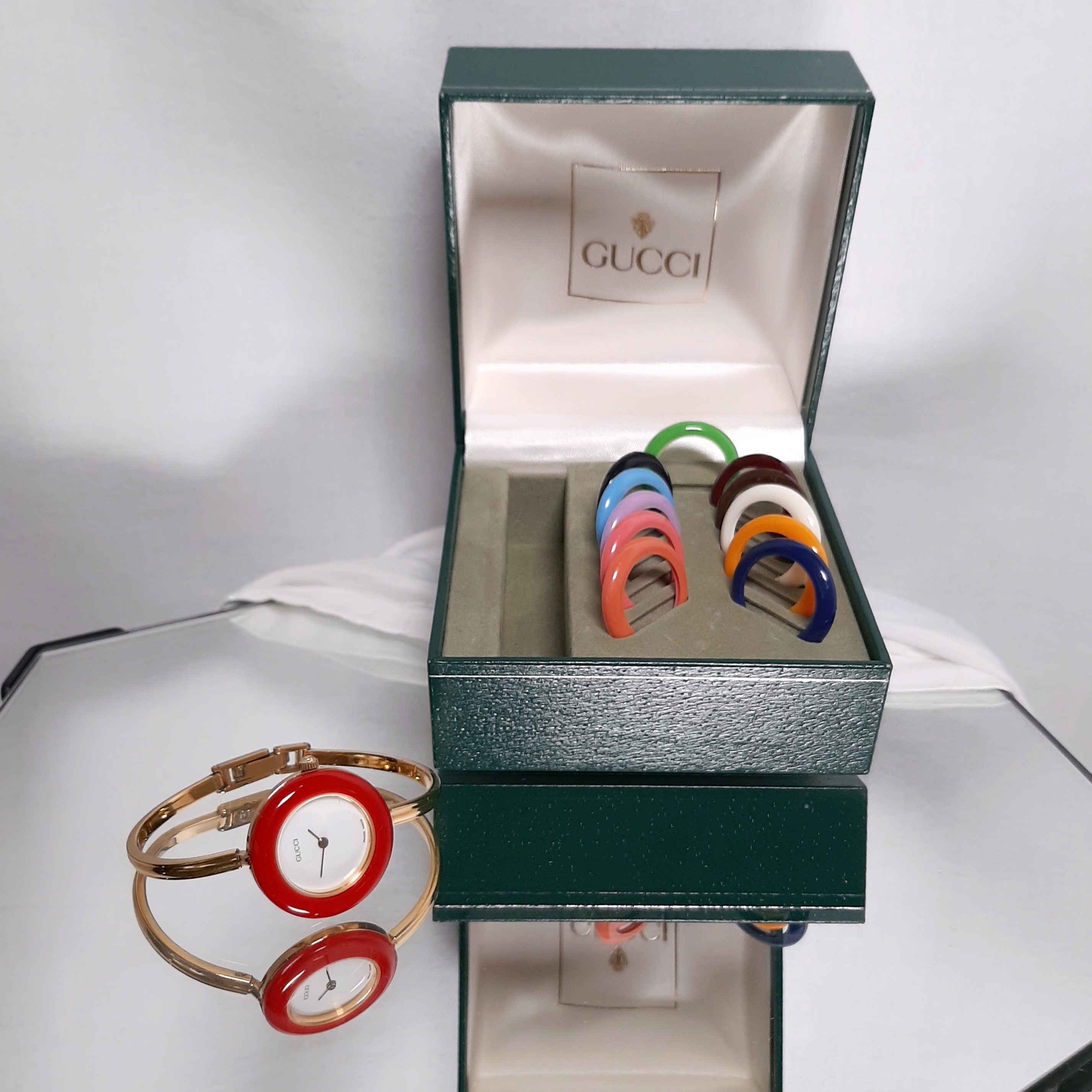 Gucci Collector Change Bezel Gold Watch - Attikk