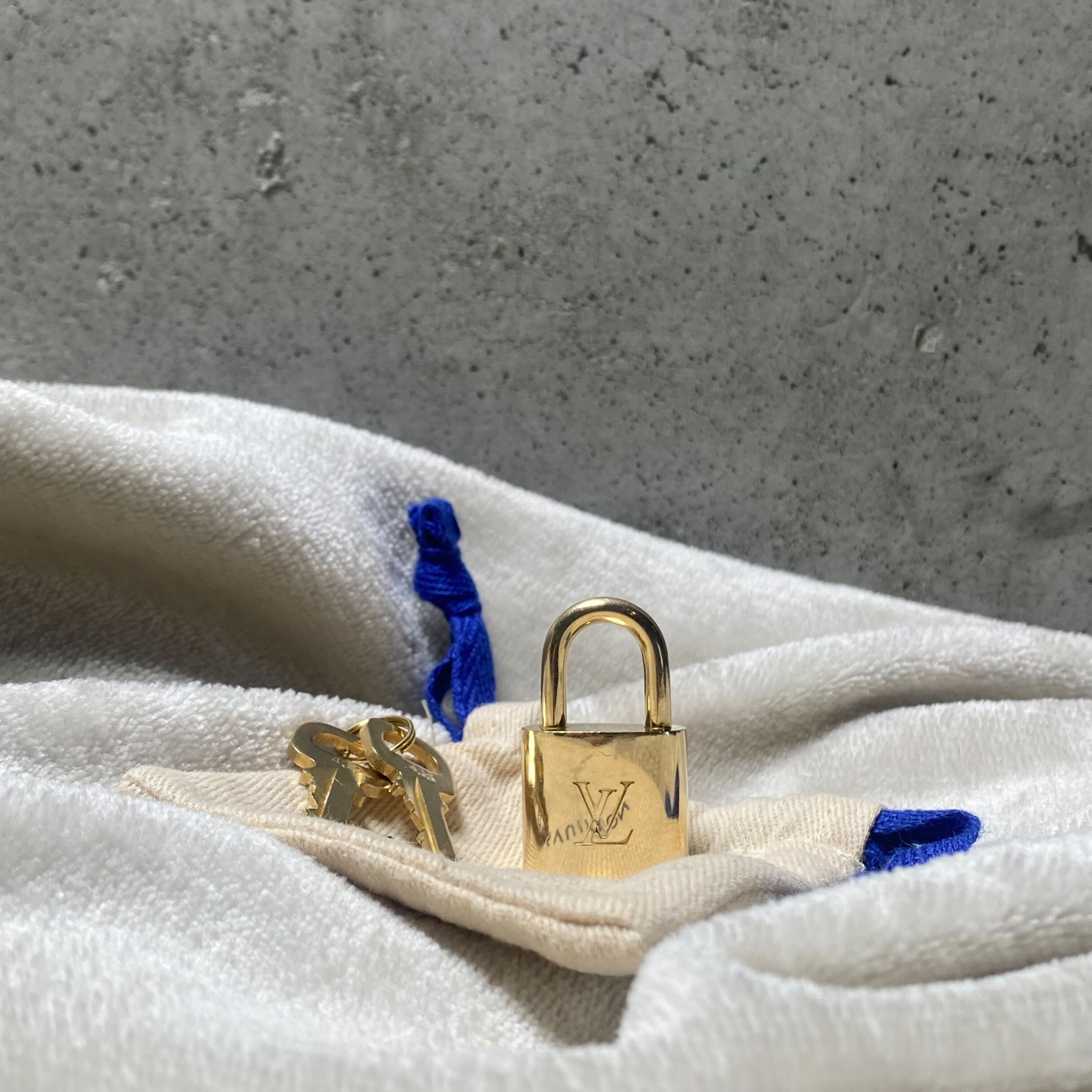 Louis Vuitton Lock and key - Attikk