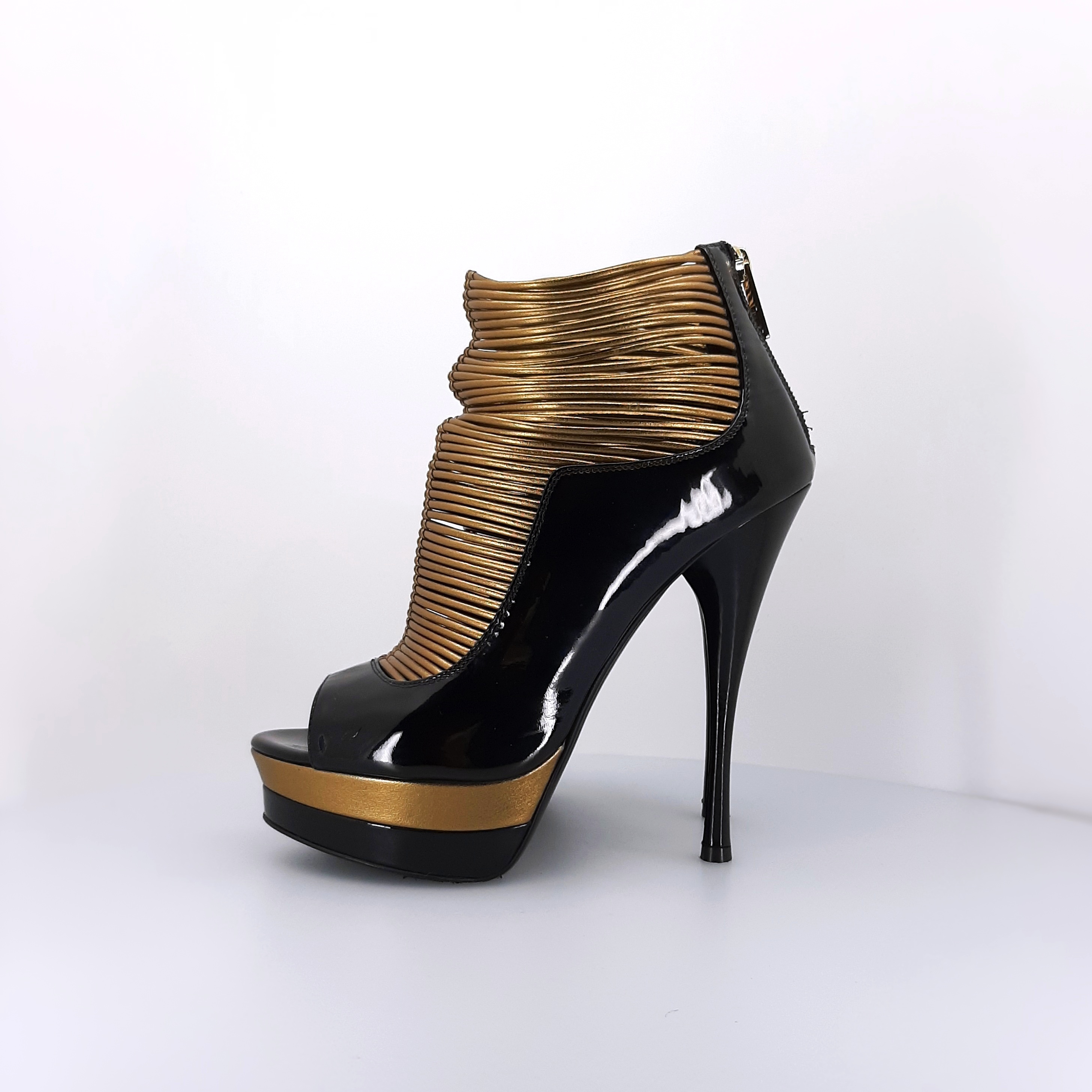 Versace platform peep toe pinnahælar (37) - Attikk